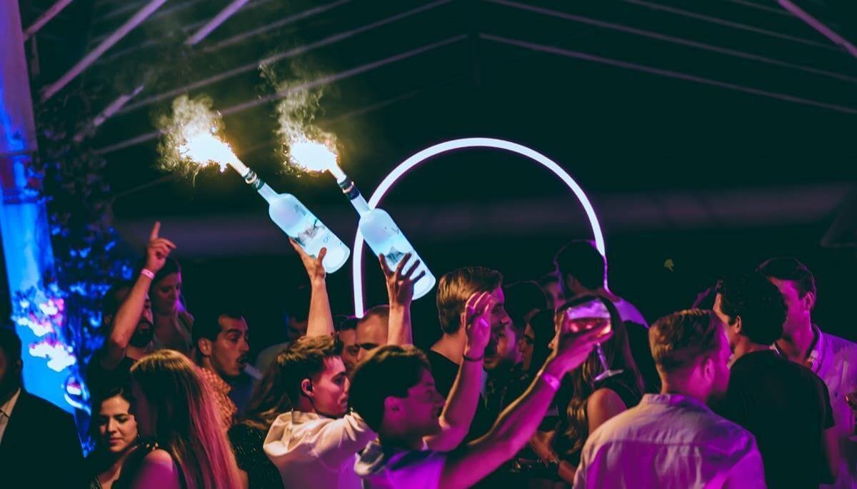 L'Umbracle Terrace Club: Valencia's Open-Air Nightlife Gem | VN