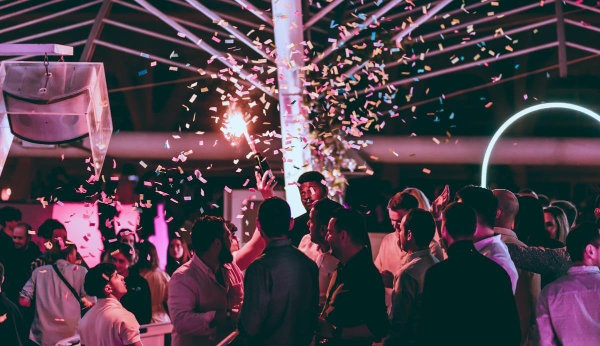 L'Umbracle Terrace Club: Valencia's Open-Air Nightlife Gem | VN